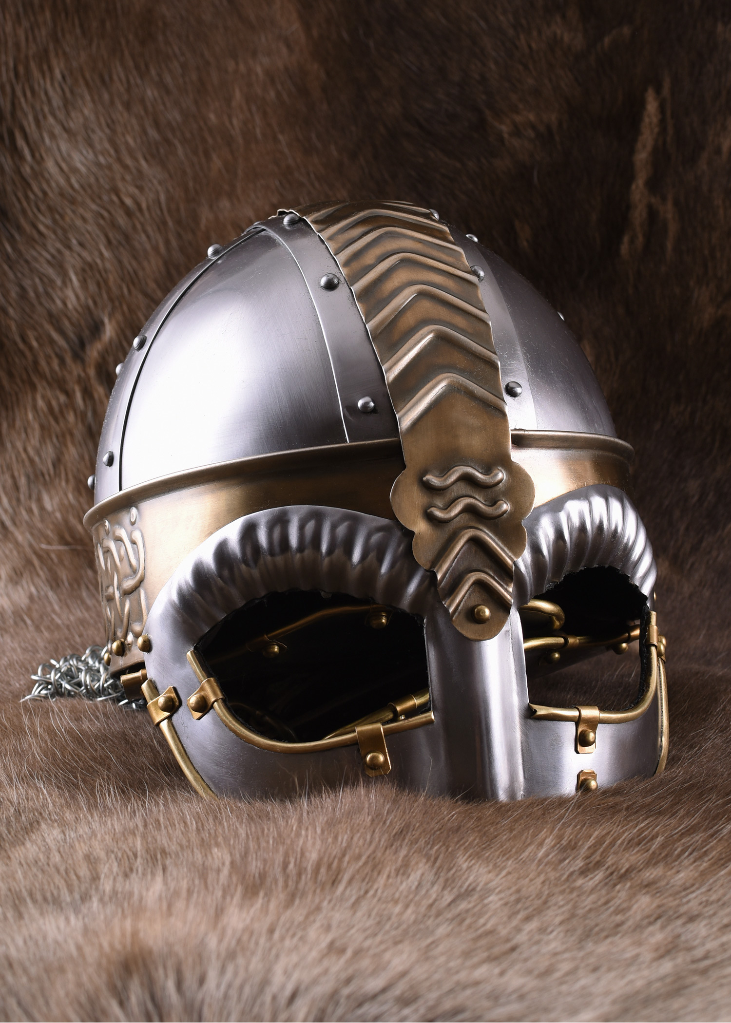 Medieval Helmets: Spectical Helmet Beowulf